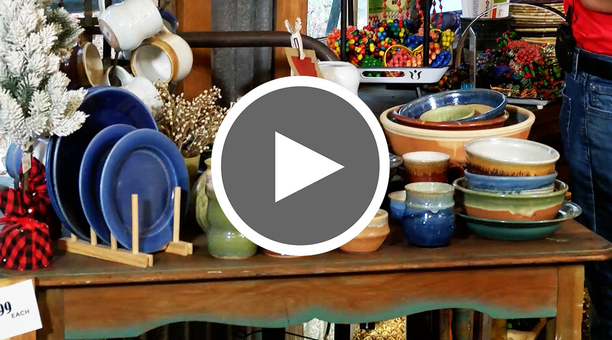 Christmas Gift Shop - Good Earth Garden Center