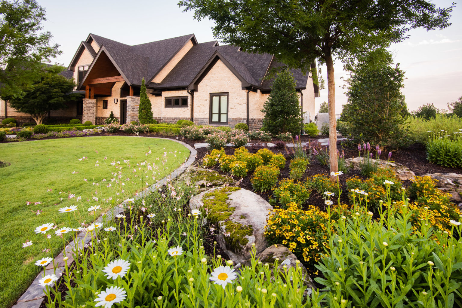 Click the image above to read the At Home in Arkansas article Hillside ...